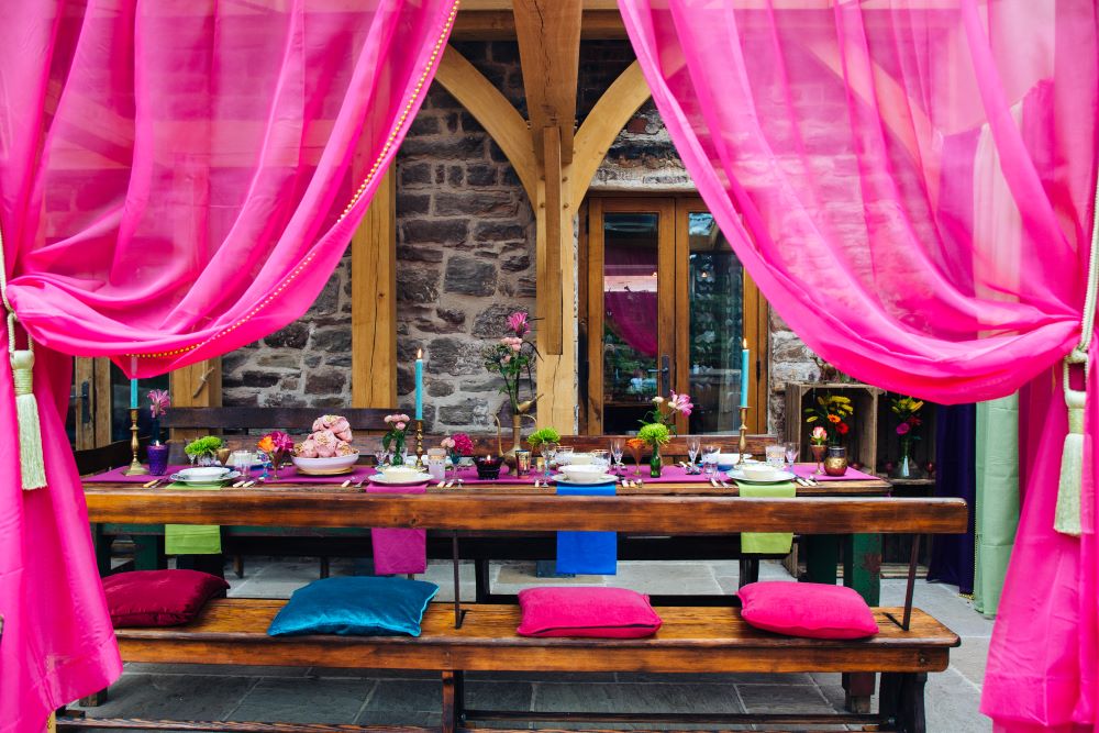 Fabulous All Inclusive Hen Party House | Nr Cotswolds | Sleeps up to 40 ...