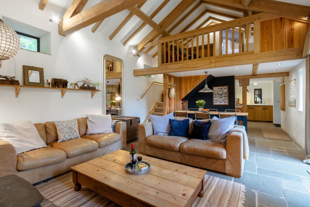 Beautiful Eco-Cottage, Brockweir Wye Valley| Sleeps 2 | Hot Tub