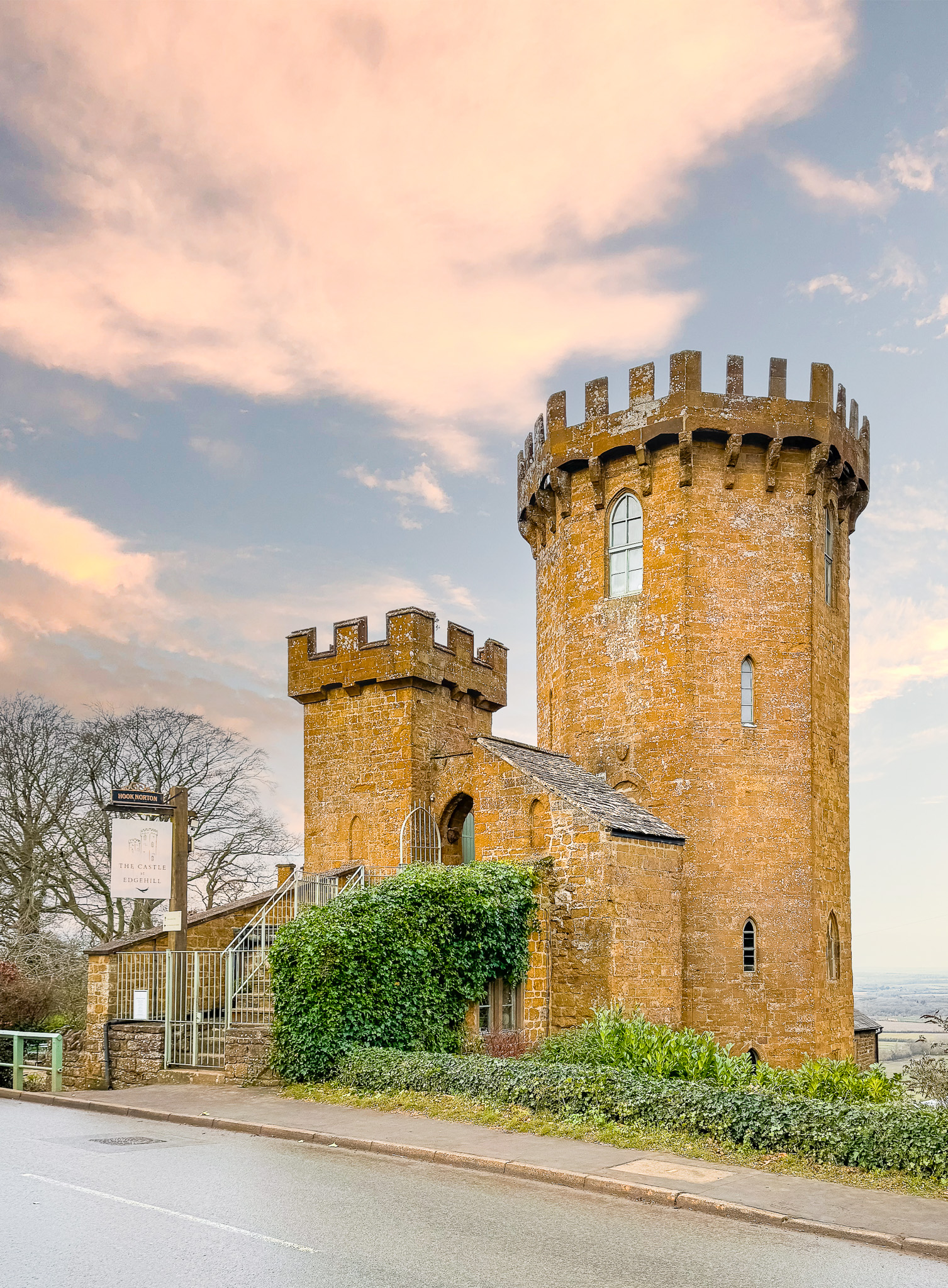 The Castle at Edgehill: Deliciously Historic Pub with Rooms | Tried ...